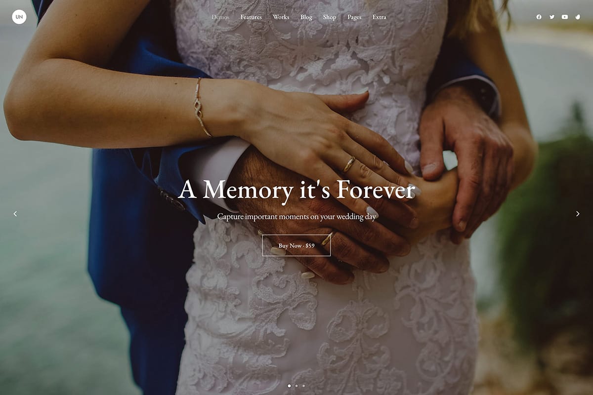 Classic Photographer - IntelligentBee